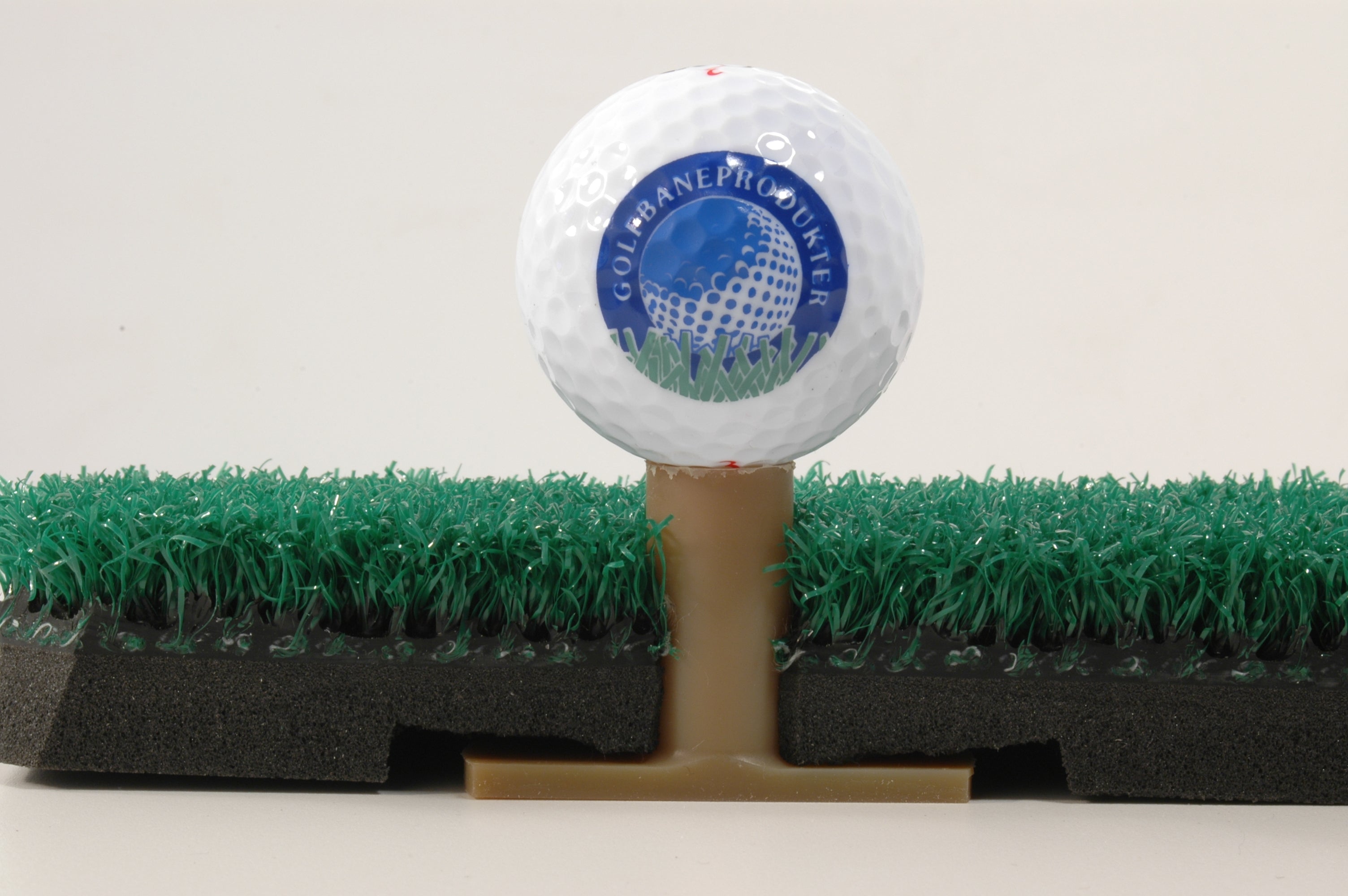 Rubber Tees for Driving Range Mats – Northgolf