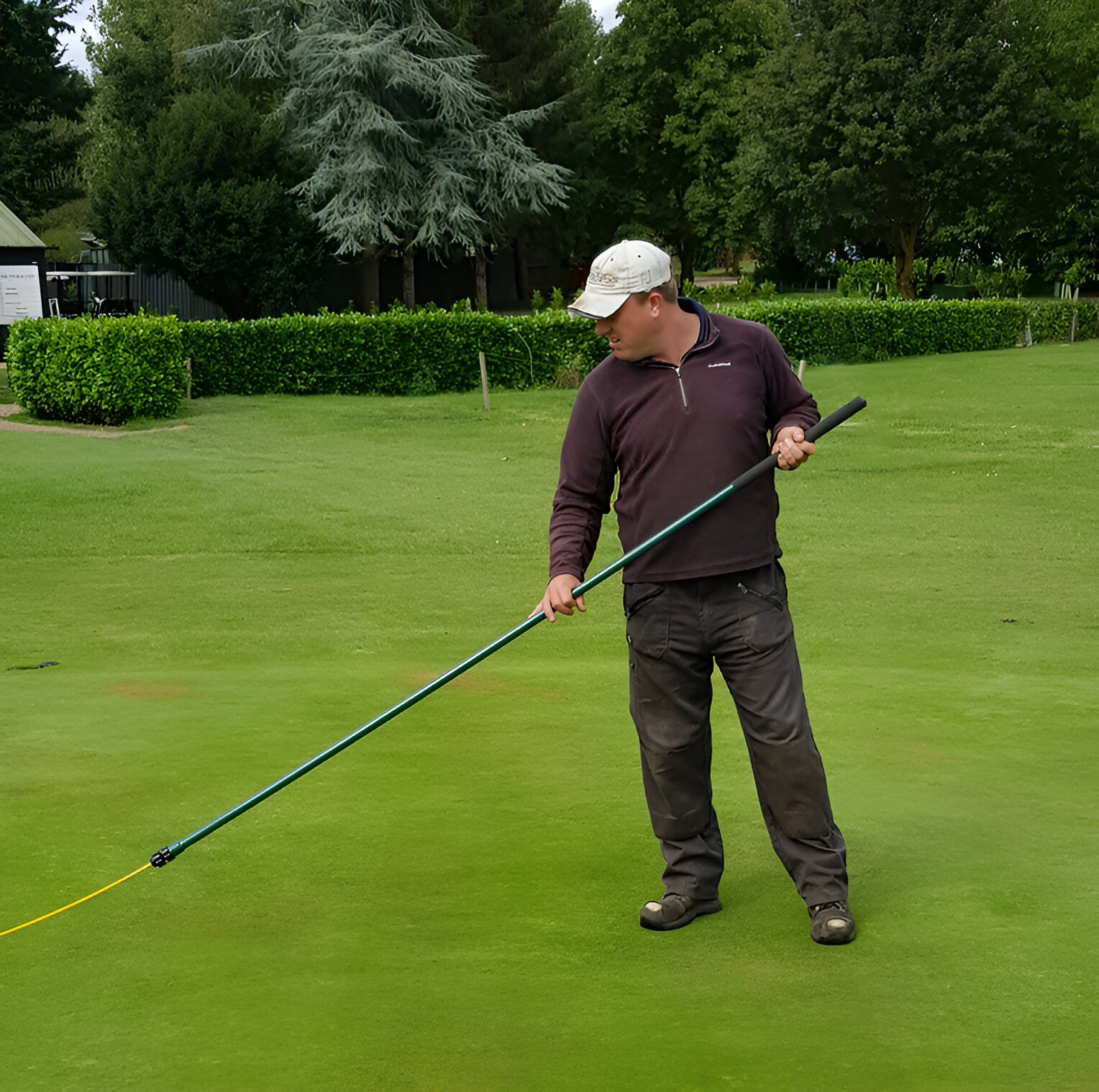Dew remover / whiper with aluminium shaft and extendable vinylester ...